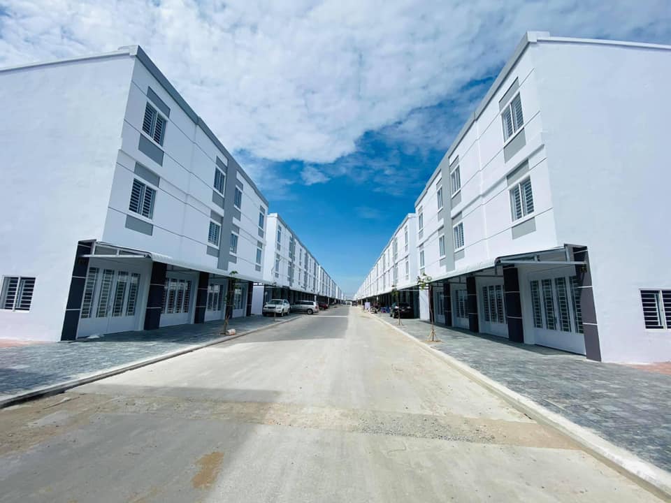 Tips and Tricks: Borey Pipop Thmey attracts customers to buy their ...